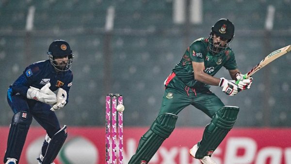 T20 match today live score store